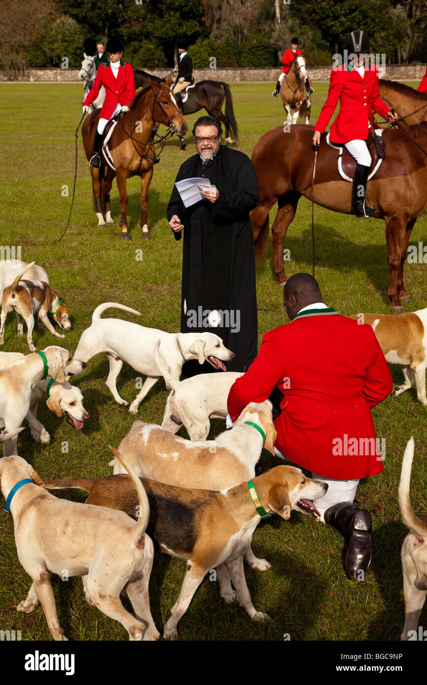 Blessing of the foxhounds and fox hunters at the start of the fox ...