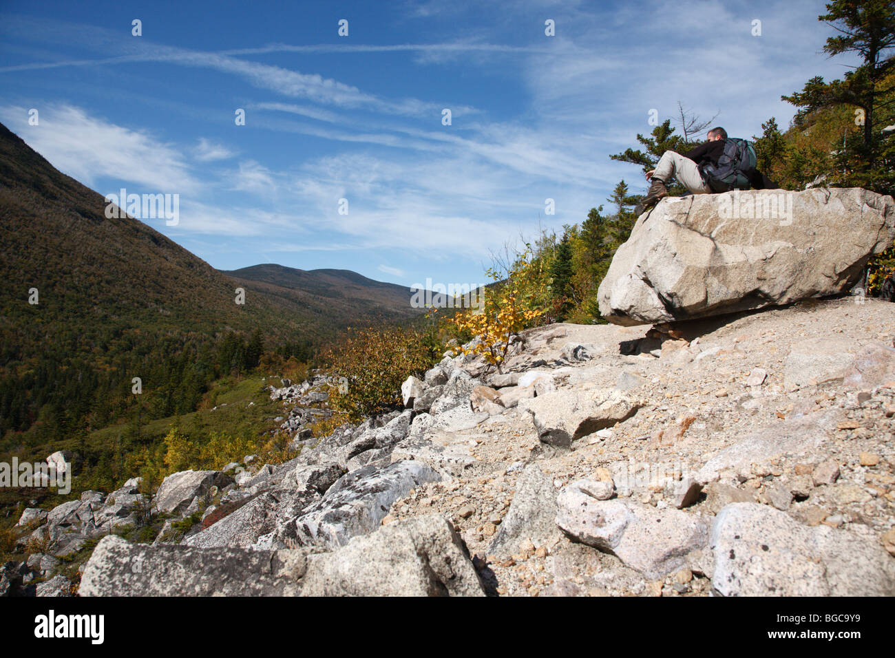 Zealand pond in white mountains hi-res stock photography and images - Alamy