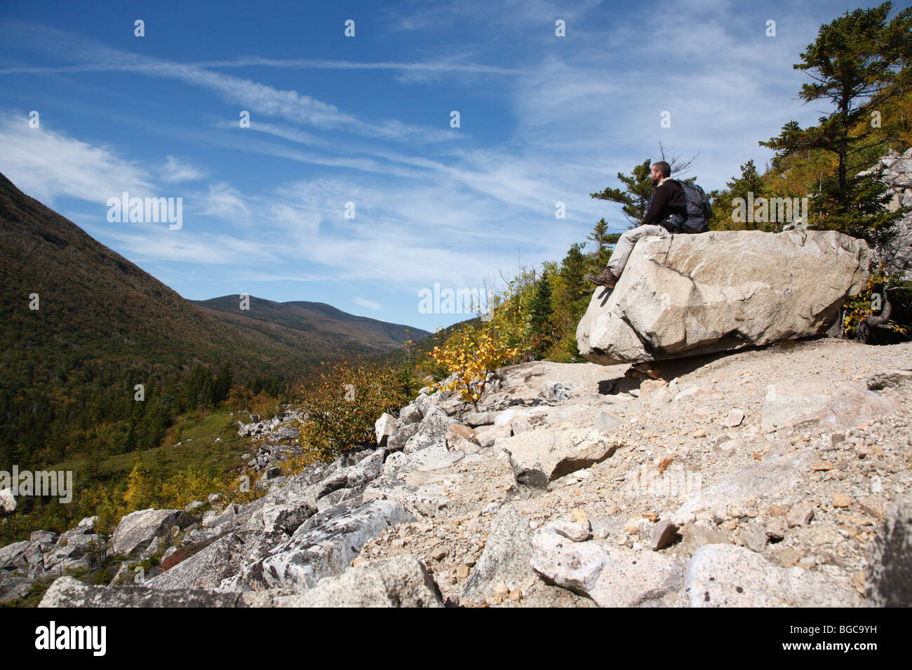 Zealand pond in white mountains hi-res stock photography and images - Alamy