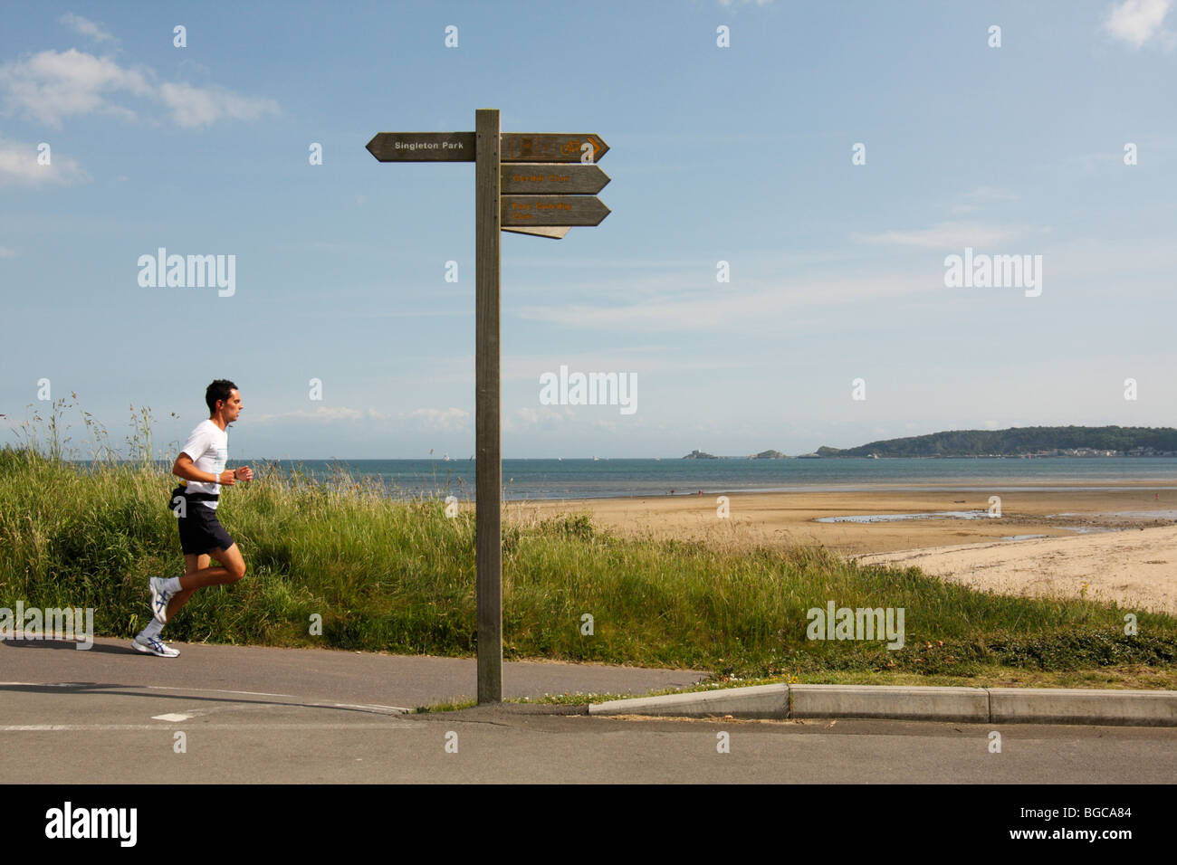 Mumbles seafront hi-res stock photography and images - Alamy