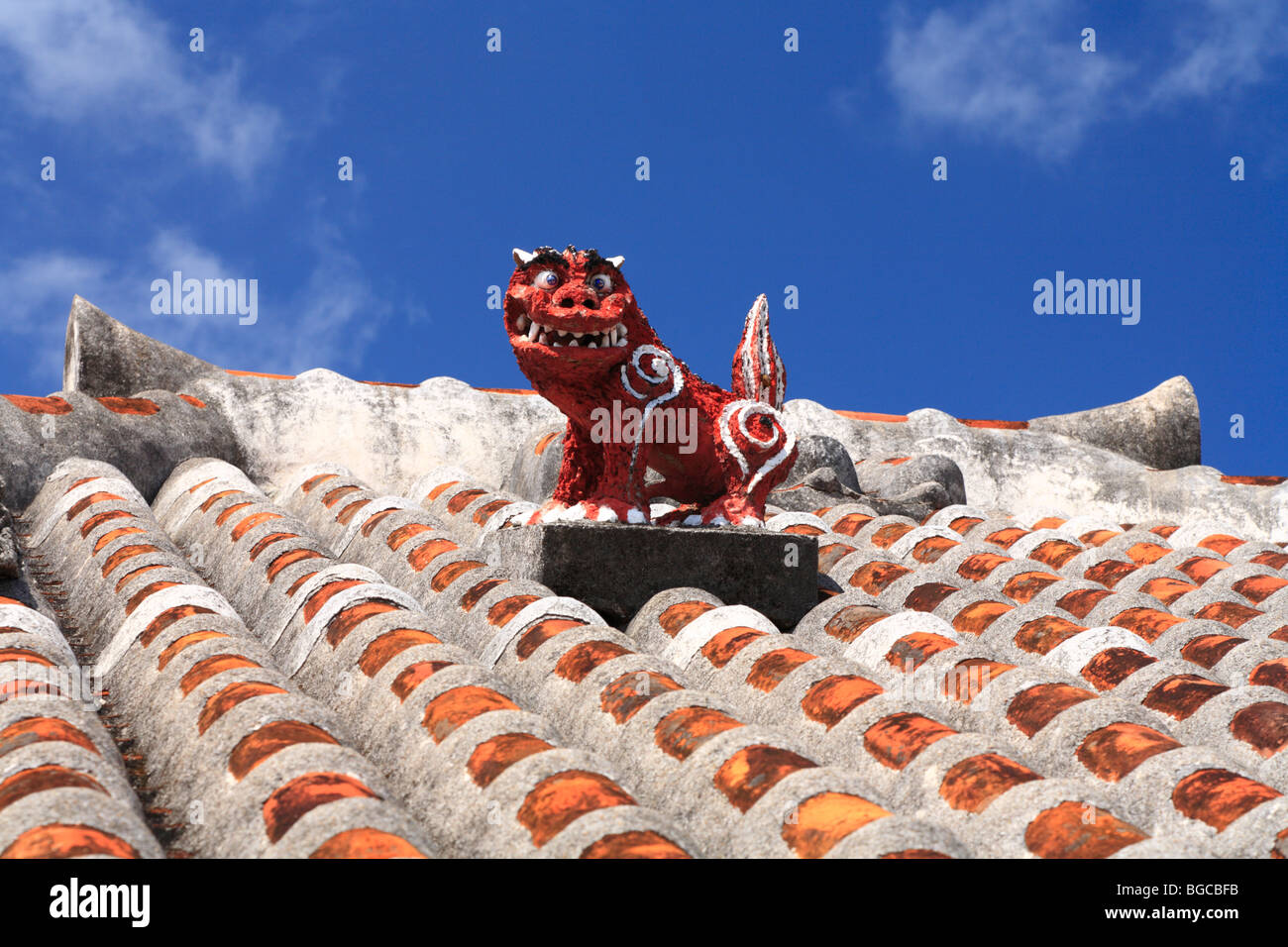 Okinawa shisa hi-res stock photography and images - Alamy