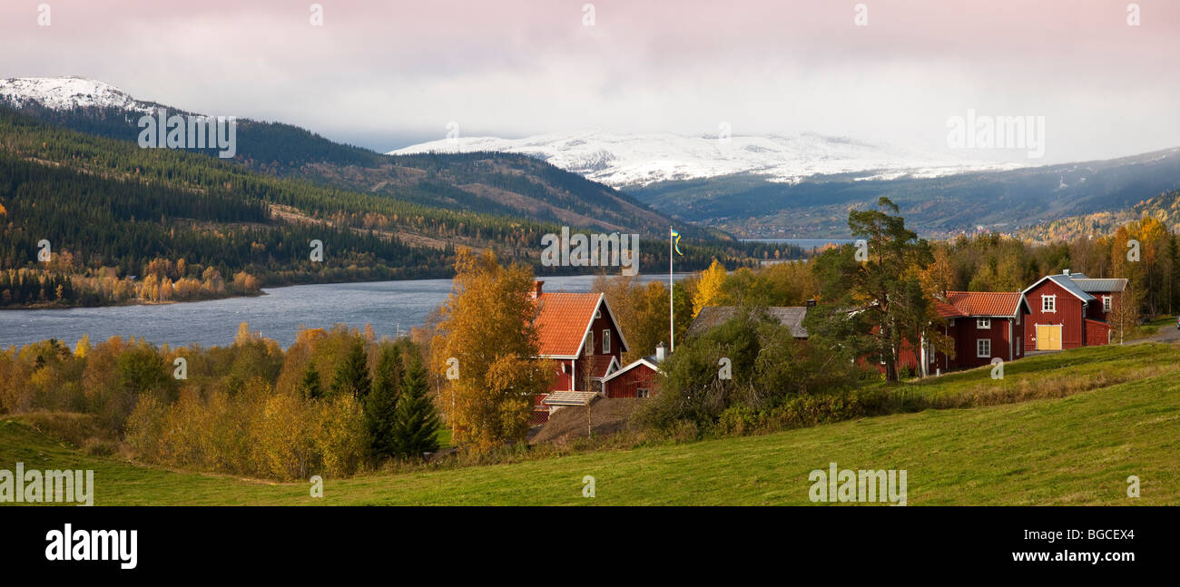 Idyllic farm house hi-res stock photography and images - Alamy