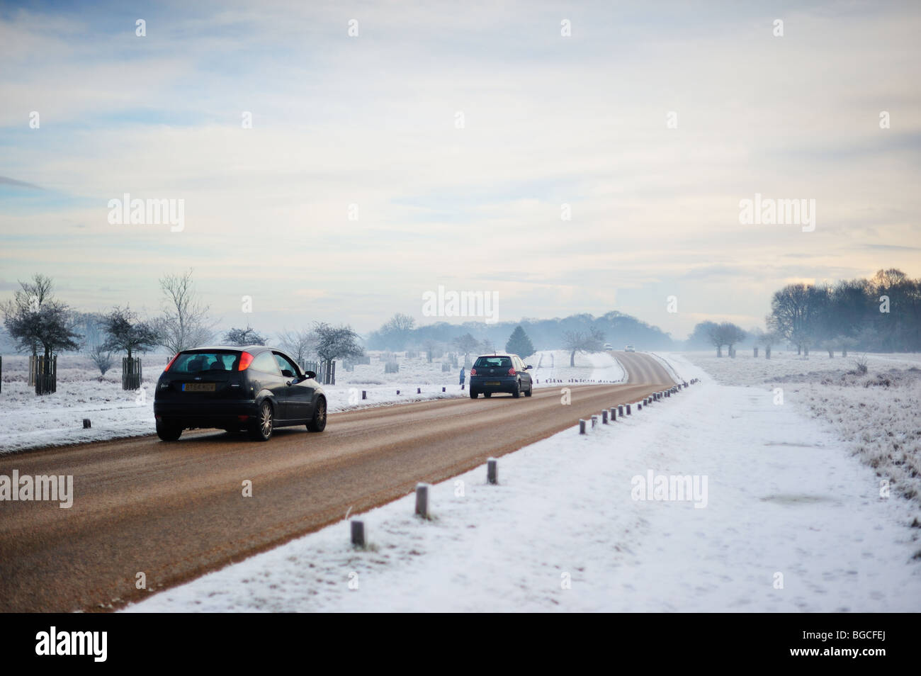 England snow cars hi-res stock photography and images - Alamy