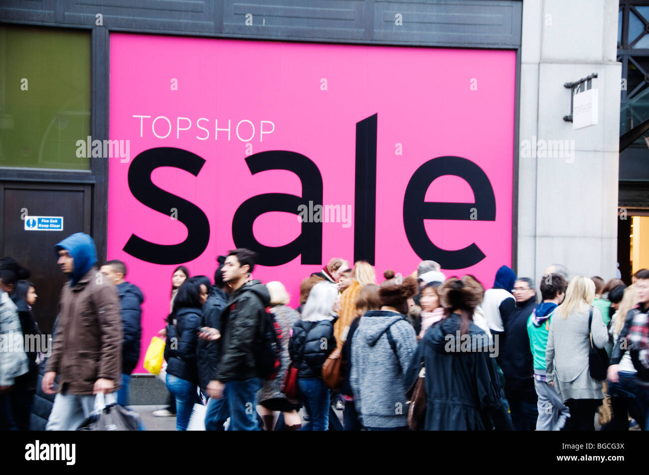 Topshop sale hi-res stock photography and images - Alamy