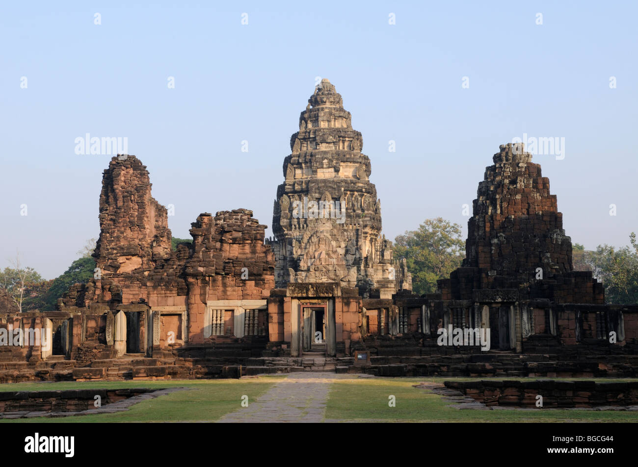 Phimai temple hi-res stock photography and images - Alamy