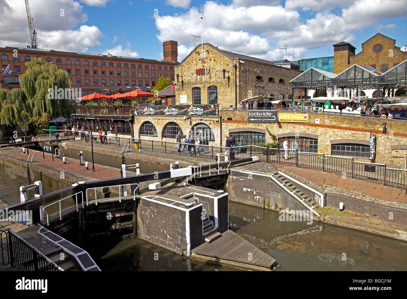 Camden Lock, Regents Canal, London, England Stock Photo - Alamy