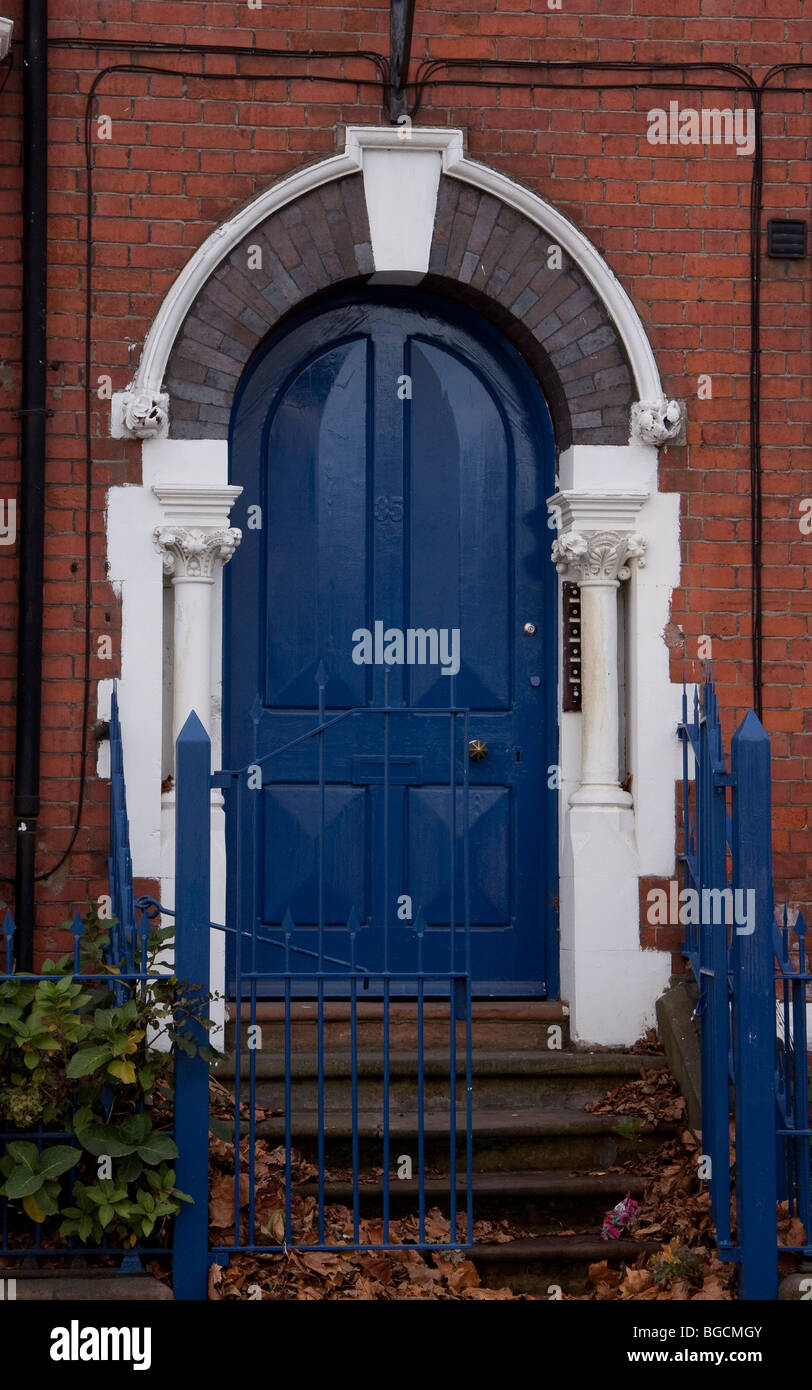 Bright blue door hi-res stock photography and images - Alamy