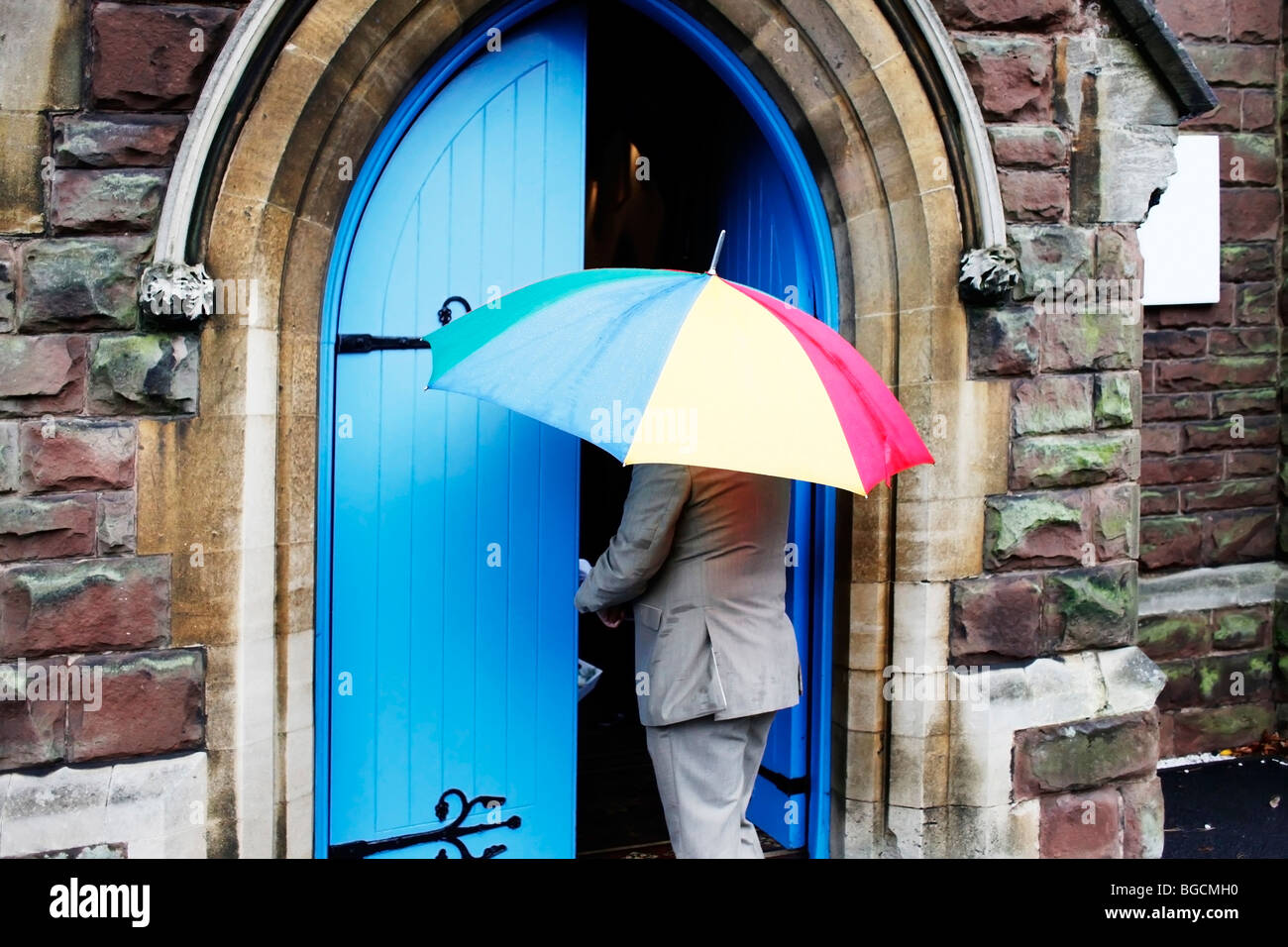 Anglican wedding ceremony hi-res stock photography and images - Alamy