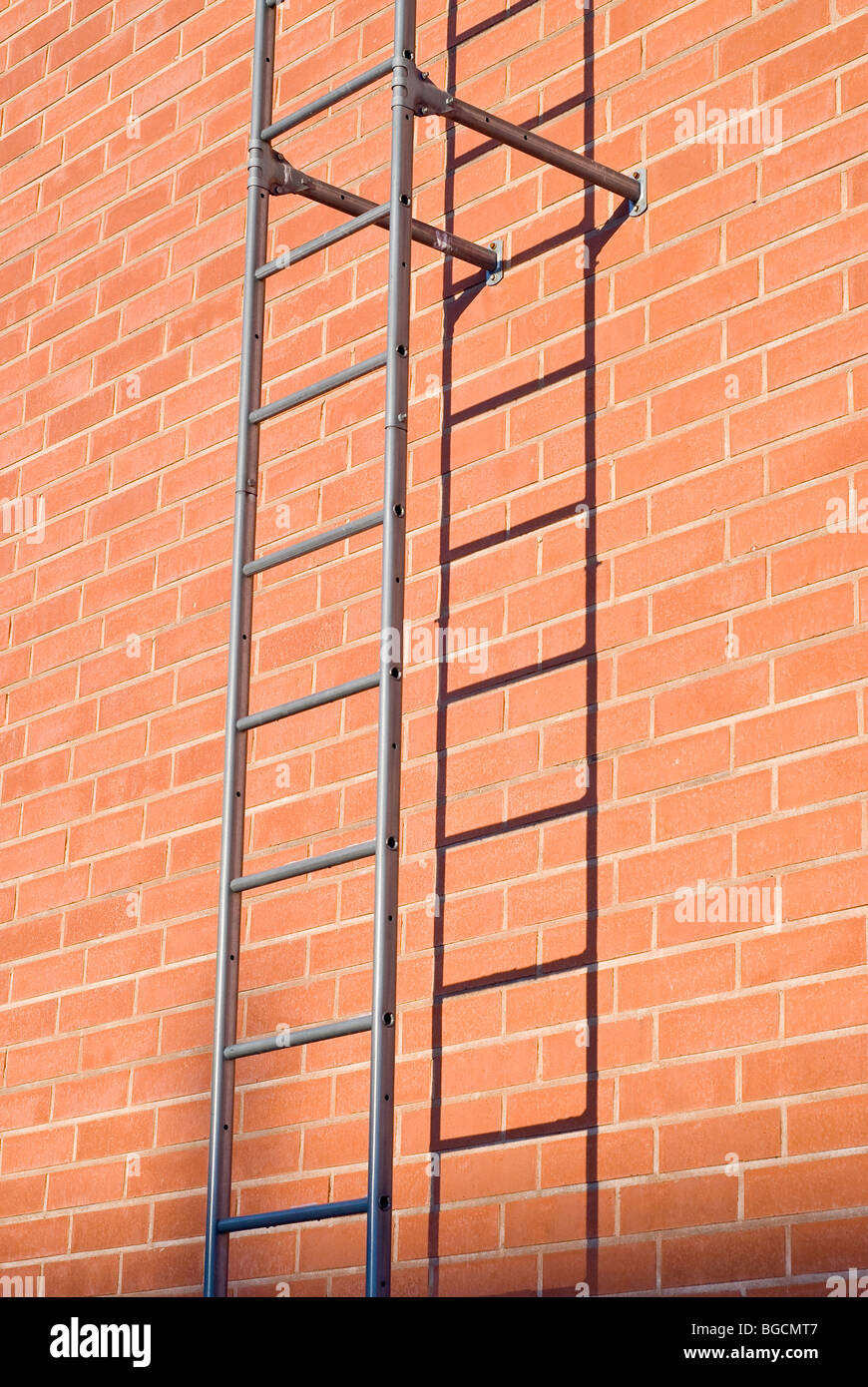 Scaling ladder hi-res stock photography and images - Alamy