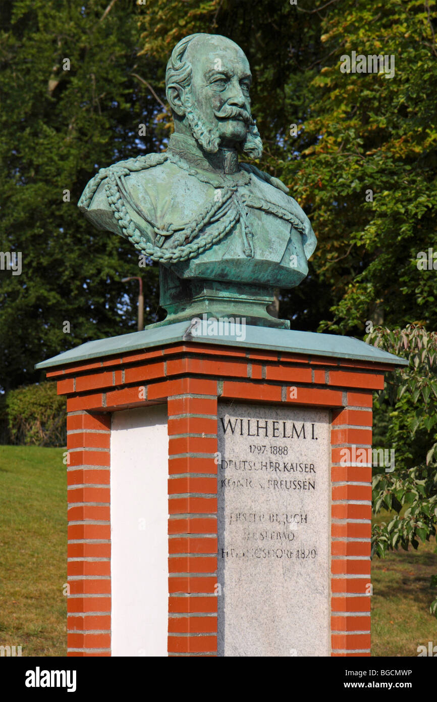 Bust wilhelm hi-res stock photography and images - Alamy