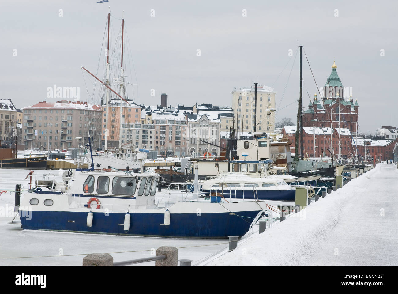 Snowy mooring in Helsinki Stock Photo - Alamy