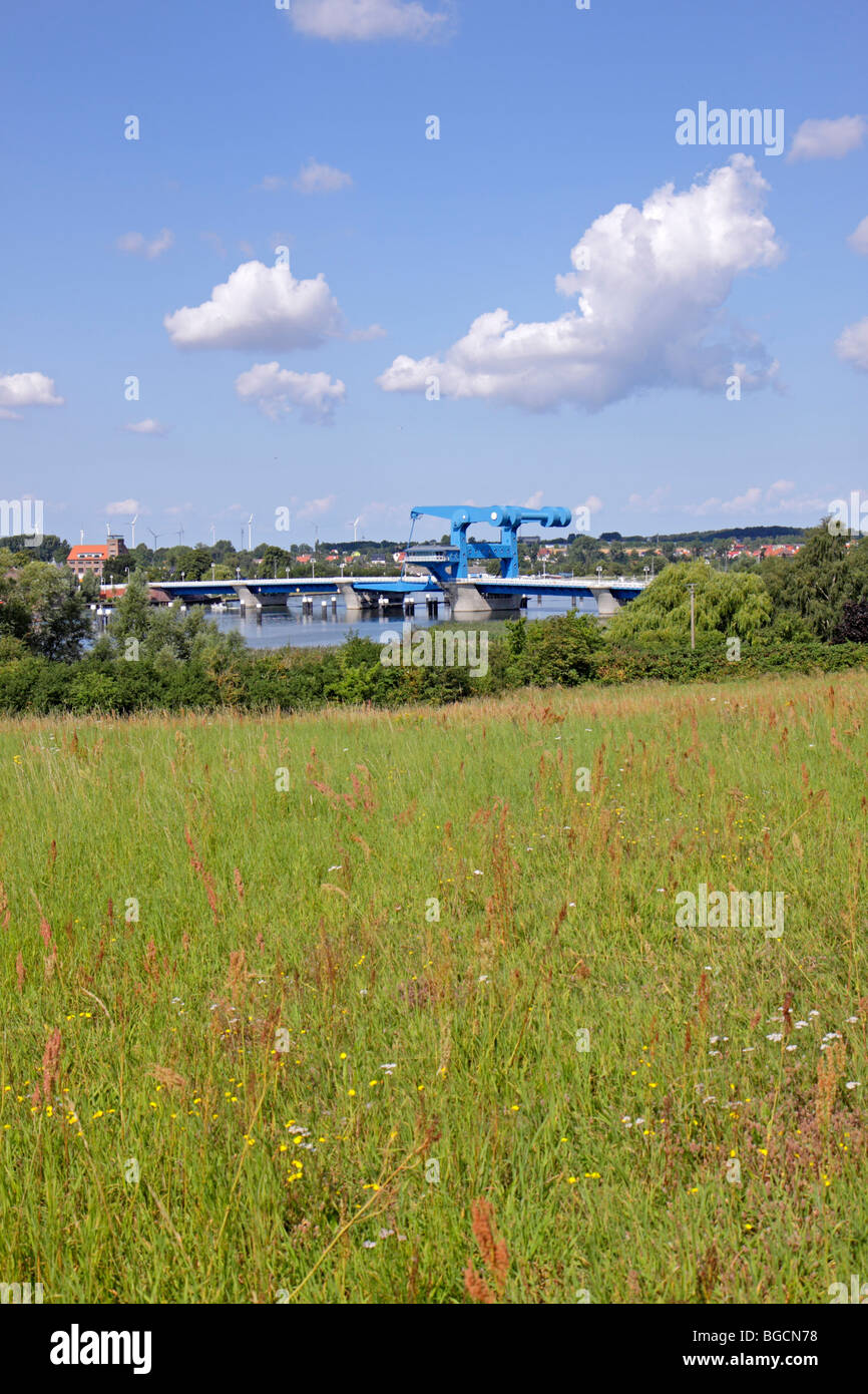 Connecting bridge main island hi-res stock photography and images - Alamy