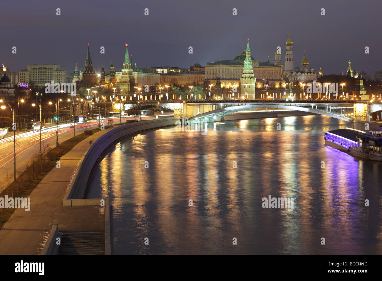 Moscow embankment kremlin view hi-res stock photography and images - Alamy