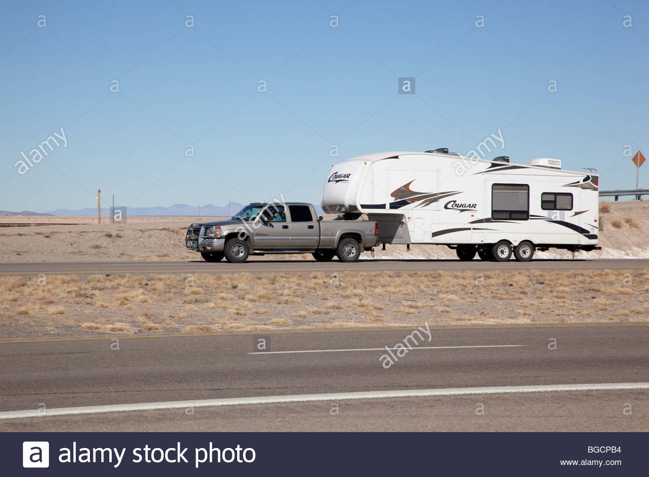 Pulling Trailers Stock Photos & Pulling Trailers Stock Images - Alamy