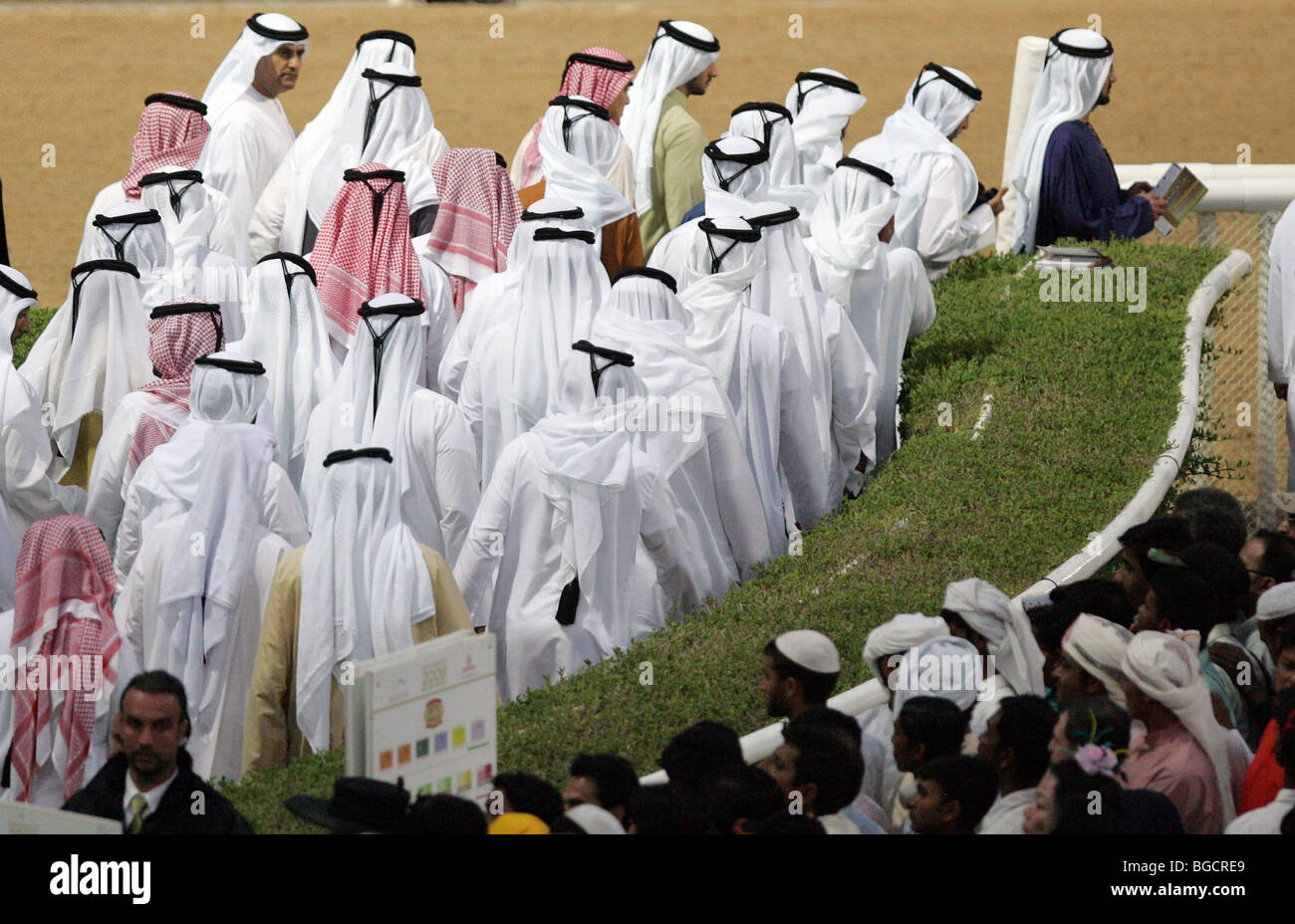 Men in traditional clothing, Dubai, United Arab Emirates Stock Photo ...