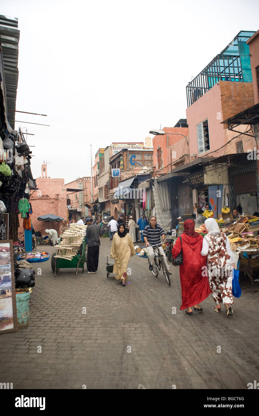 The souks of central Marrakech Stock Photo - Alamy