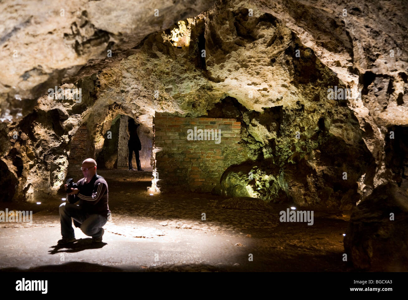 Castle dragons rock hi-res stock photography and images - Alamy