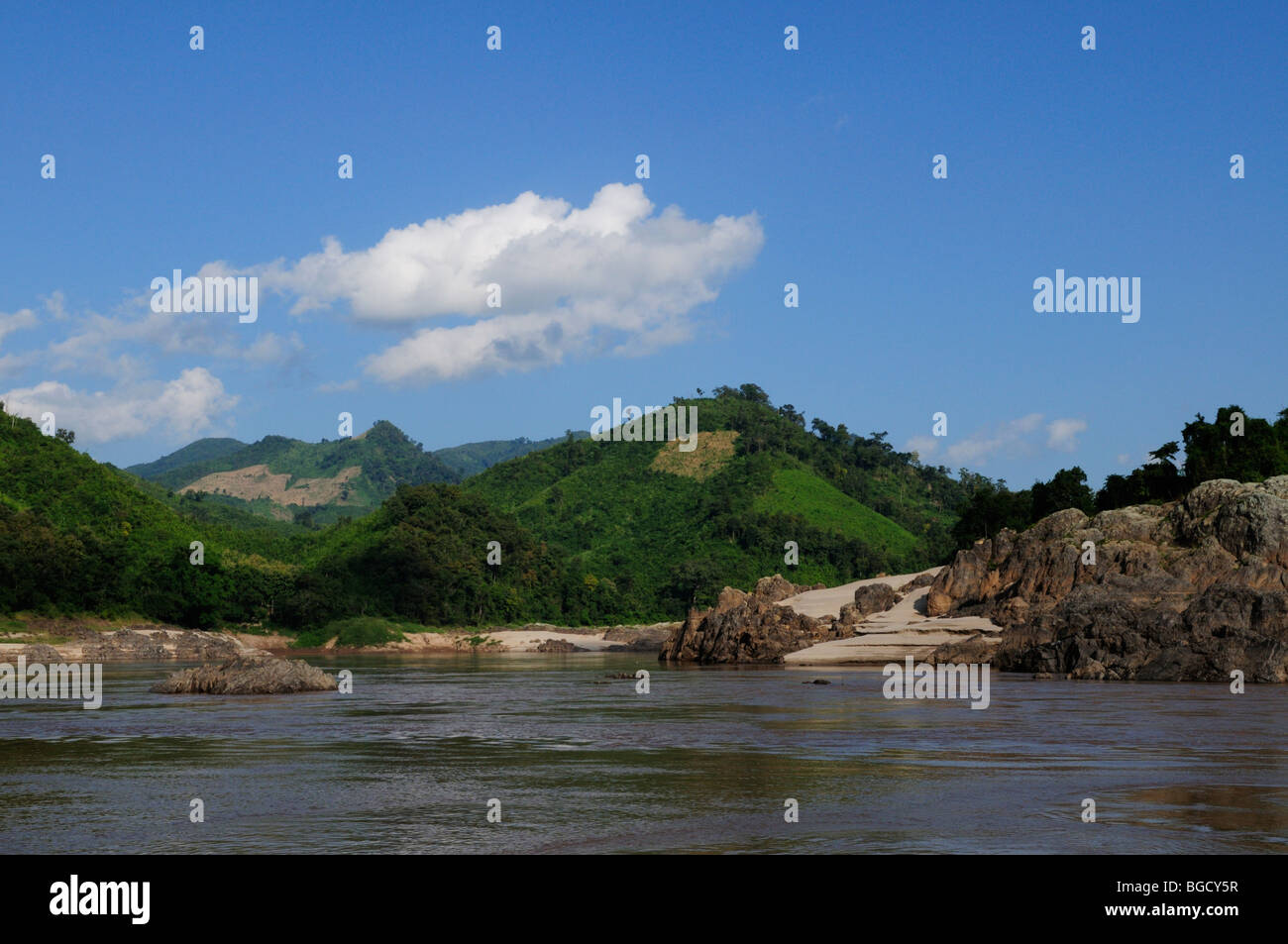 Laos: Mekong River: River and scenery between Pakbeng and Luang Prabang ...