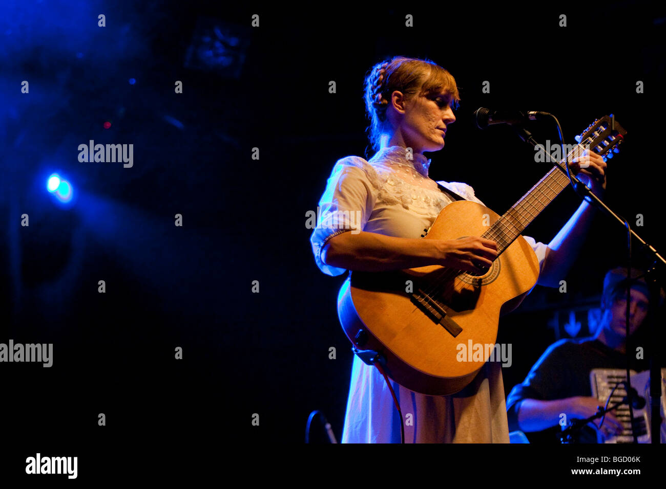 Singer saengerinnen hi-res stock photography and images - Alamy