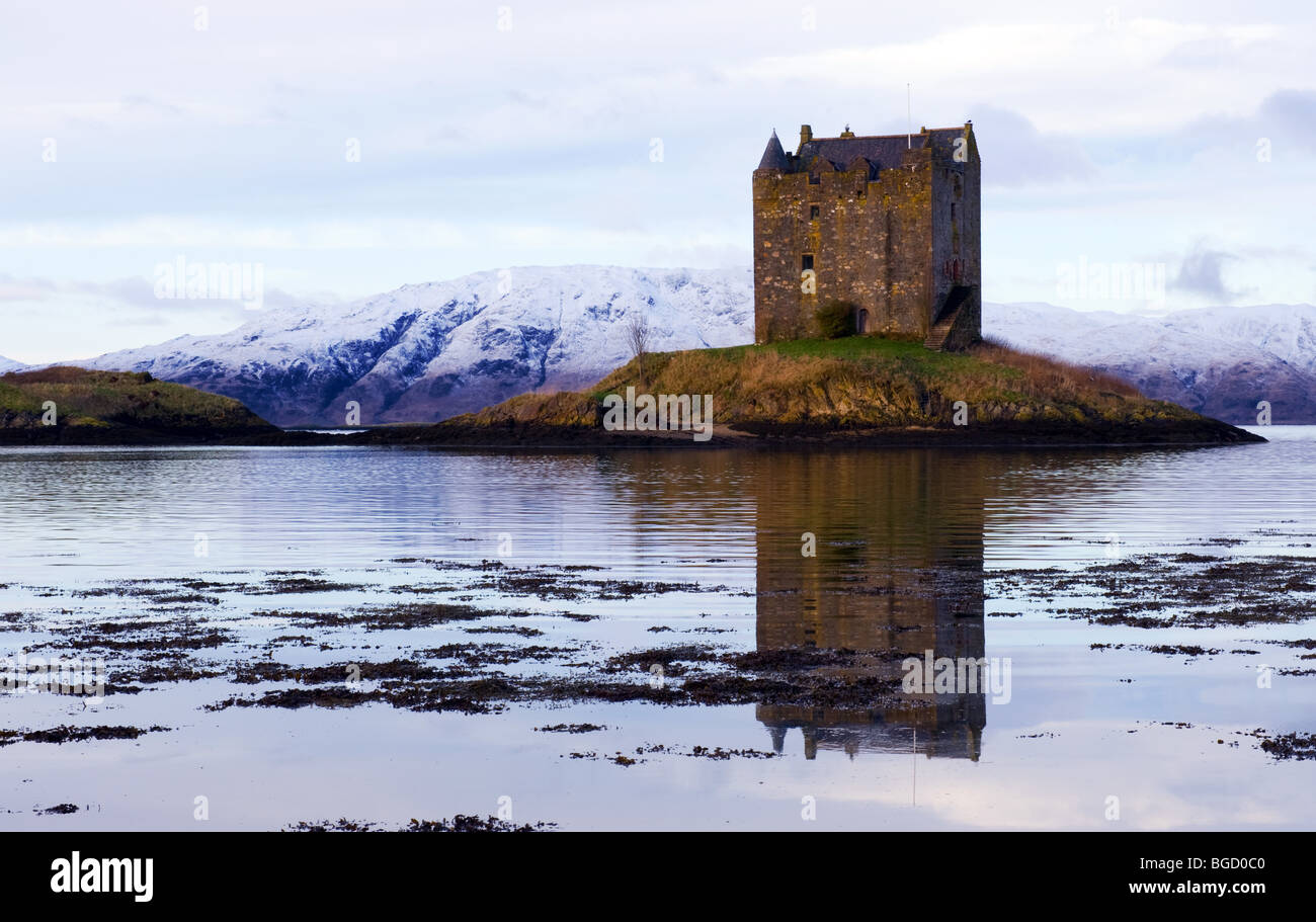 Castle Stalker, Appin, Argyle, Scotland. Winter (Dec) 2009 Stock Photo ...