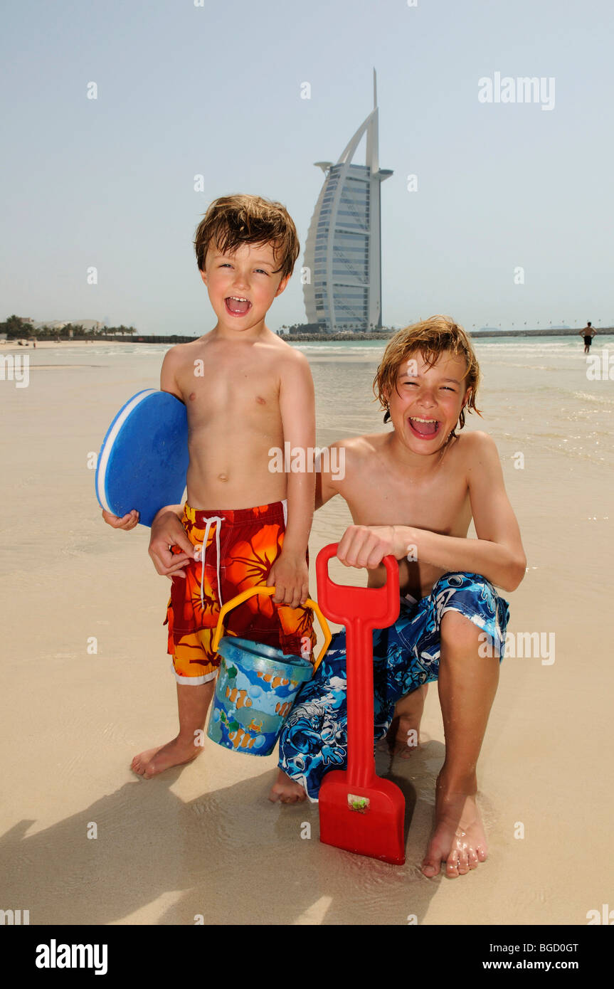 Arab children photos hi-res stock photography and images - Alamy