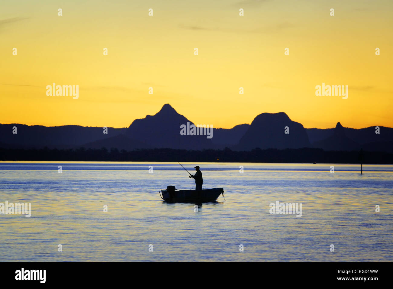 Fishing boat backdrop hi-res stock photography and images - Alamy