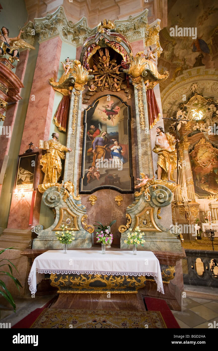 Interior of a catholic church Stock Photo - Alamy