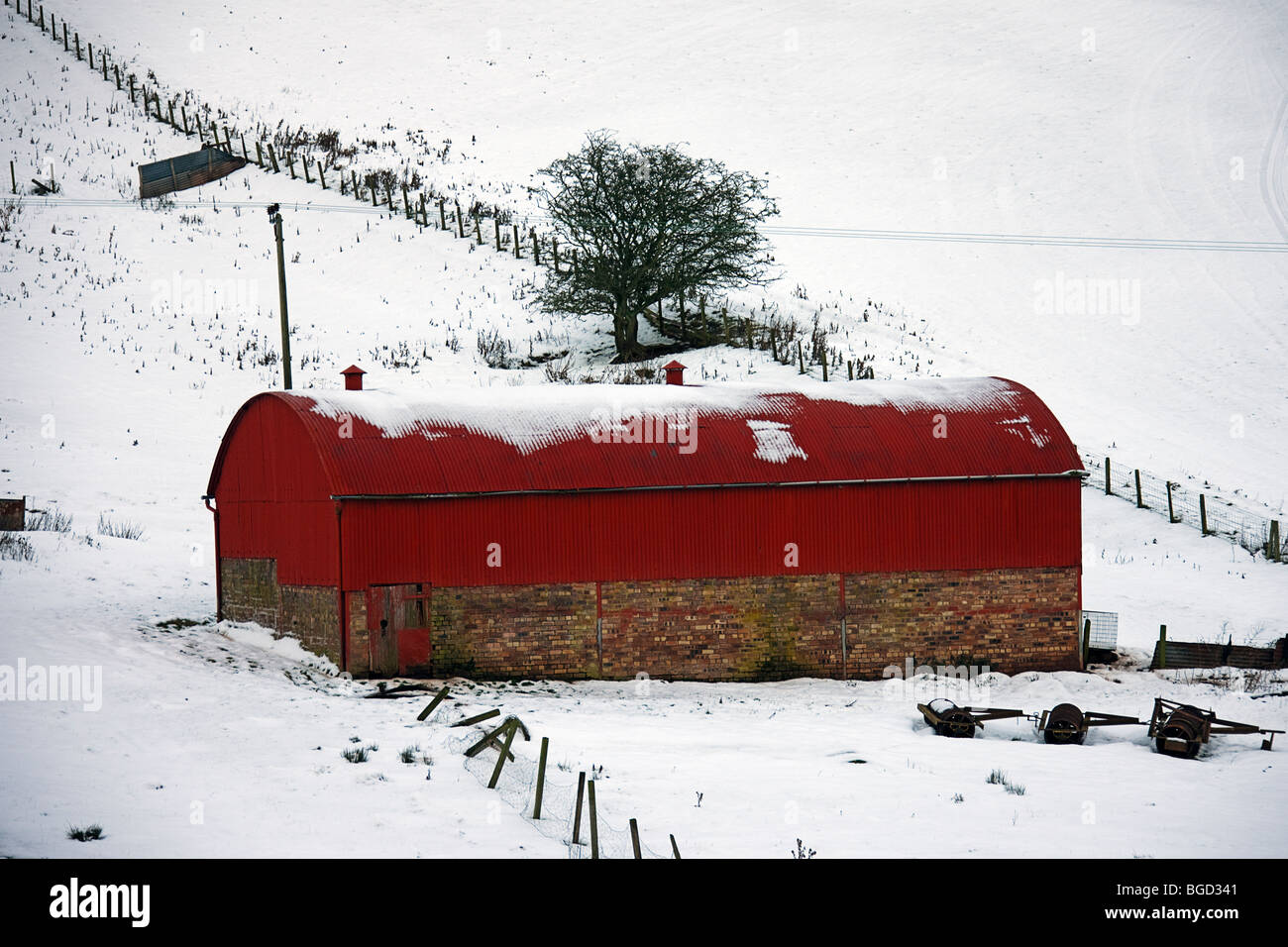 Red borders hi-res stock photography and images - Alamy