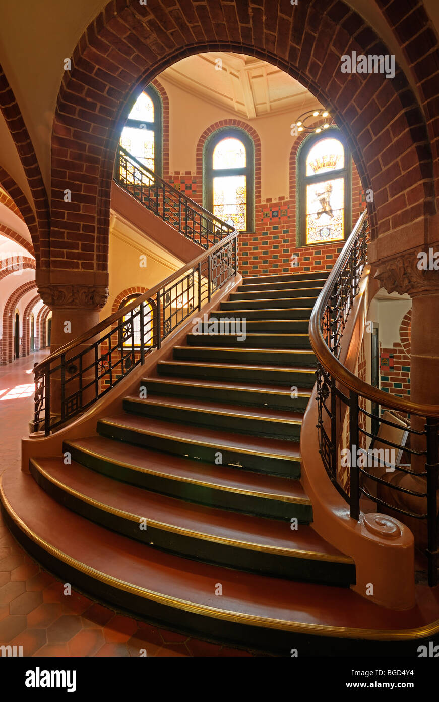 City hall stairs hi-res stock photography and images - Alamy