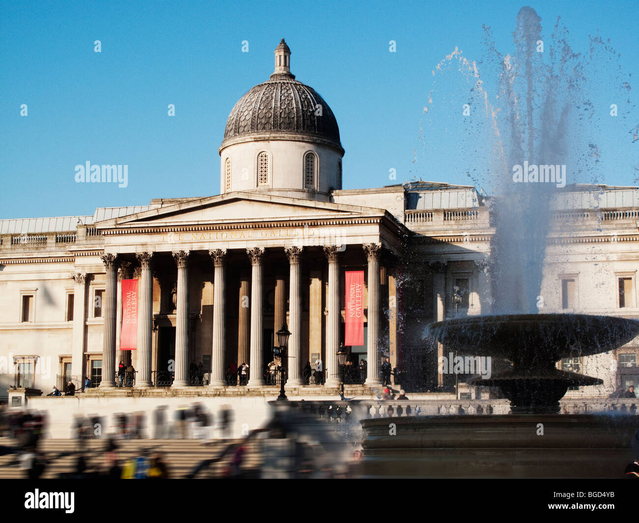 The national gallery trafalgar square hi-res stock photography and ...