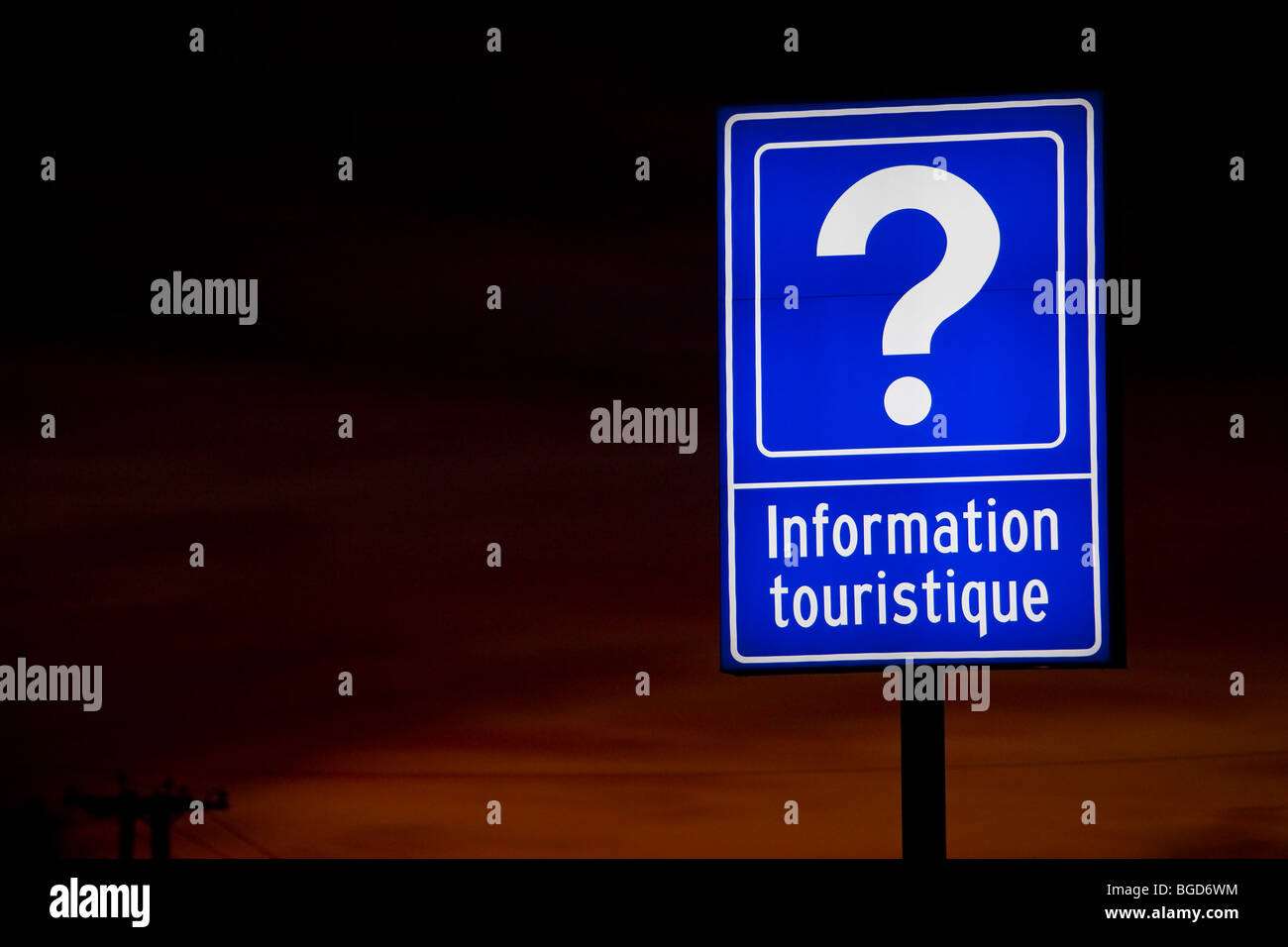 Question mark road sign hi-res stock photography and images - Alamy