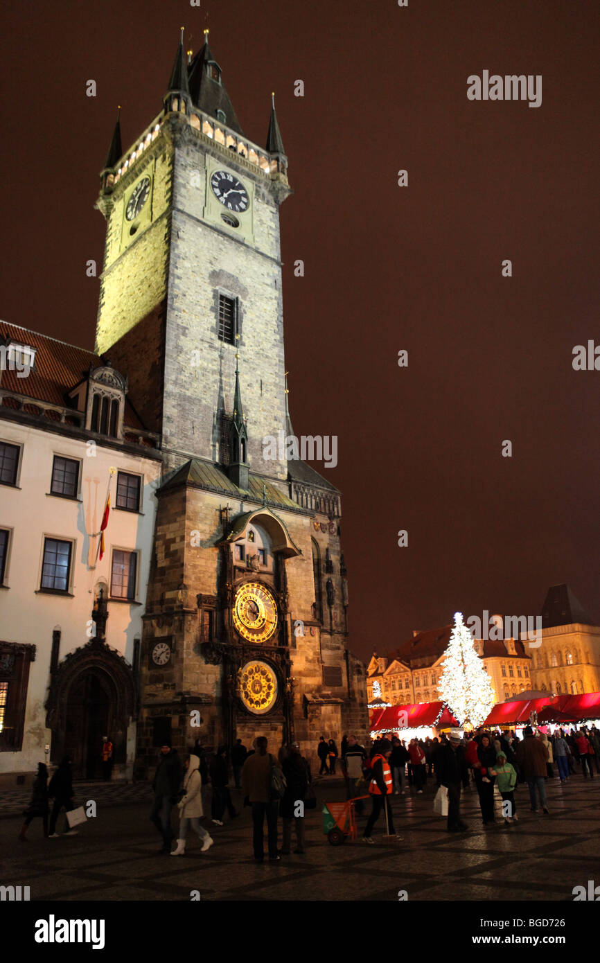 The Astronomical Clock at Old Town Square - Christmas Markets, Prague ...