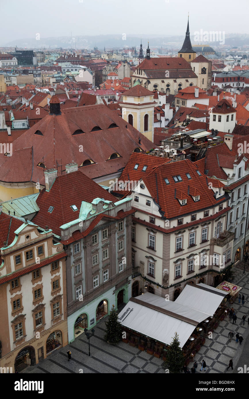 Cafe below hi-res stock photography and images - Alamy