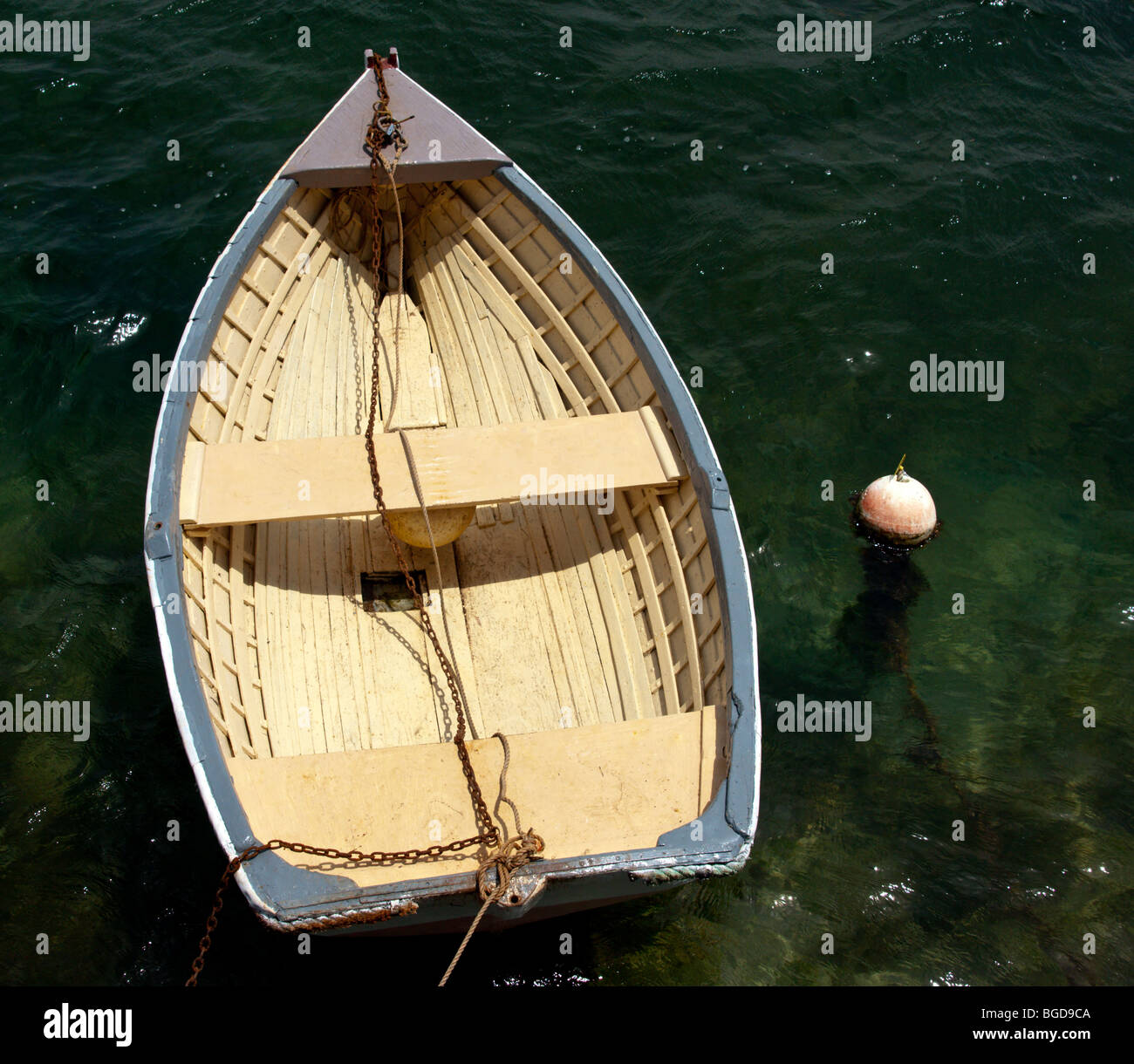 Row boat on water hi-res stock photography and images - Alamy