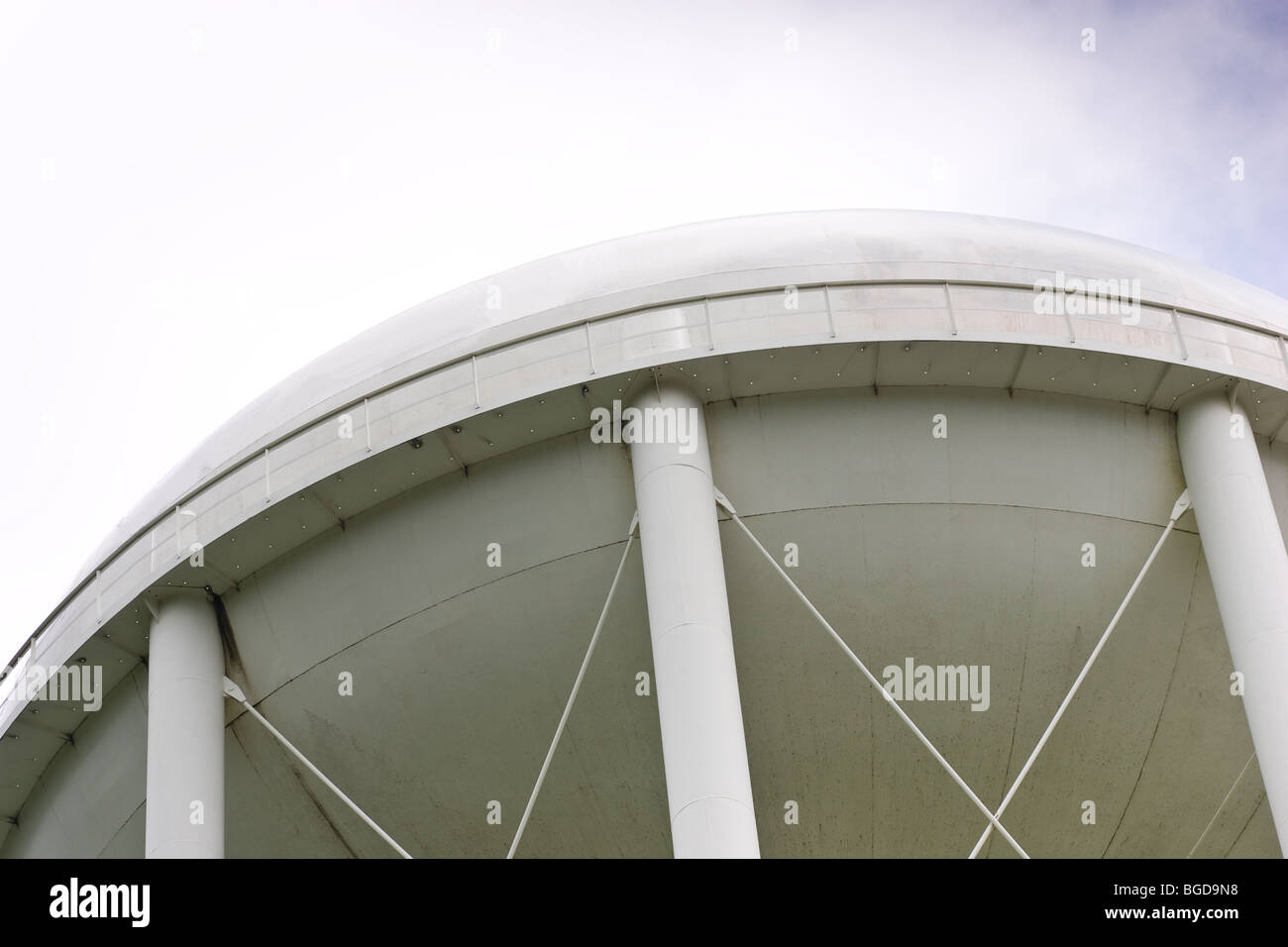 White round tower hi-res stock photography and images - Alamy