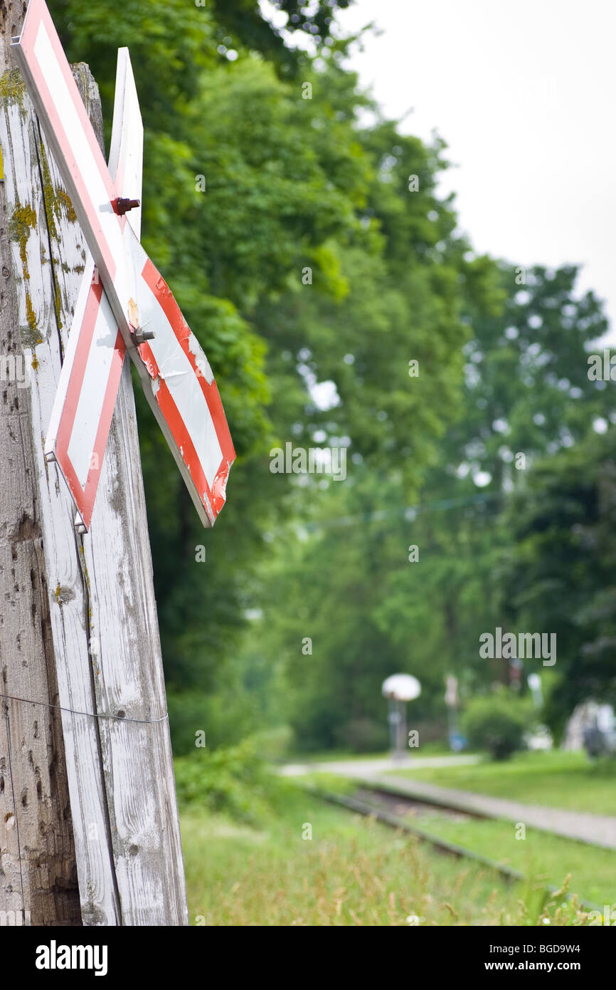 Old railroad crossing sign hi-res stock photography and images - Alamy