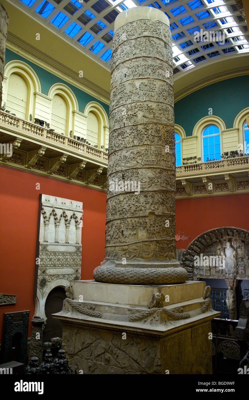 Column of trajan frieze hi-res stock photography and images - Alamy