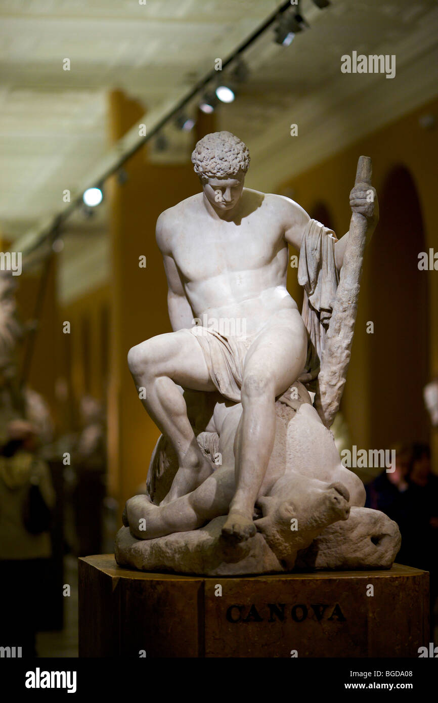 Theseus statue hi-res stock photography and images - Alamy