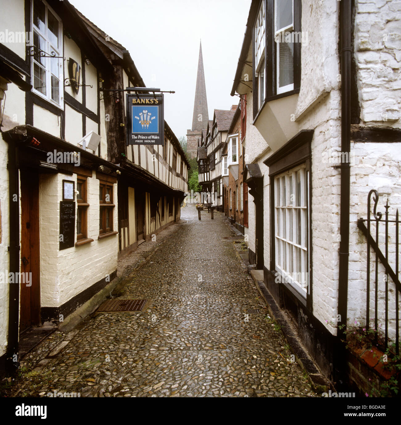 Ledbury cobbled street hi-res stock photography and images - Alamy
