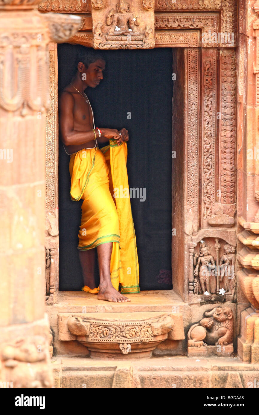 Indian man temple hi-res stock photography and images - Alamy