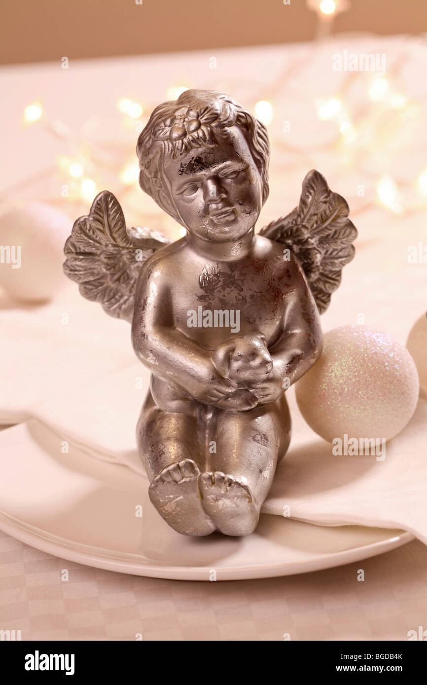 Silver angel hi-res stock photography and images - Alamy