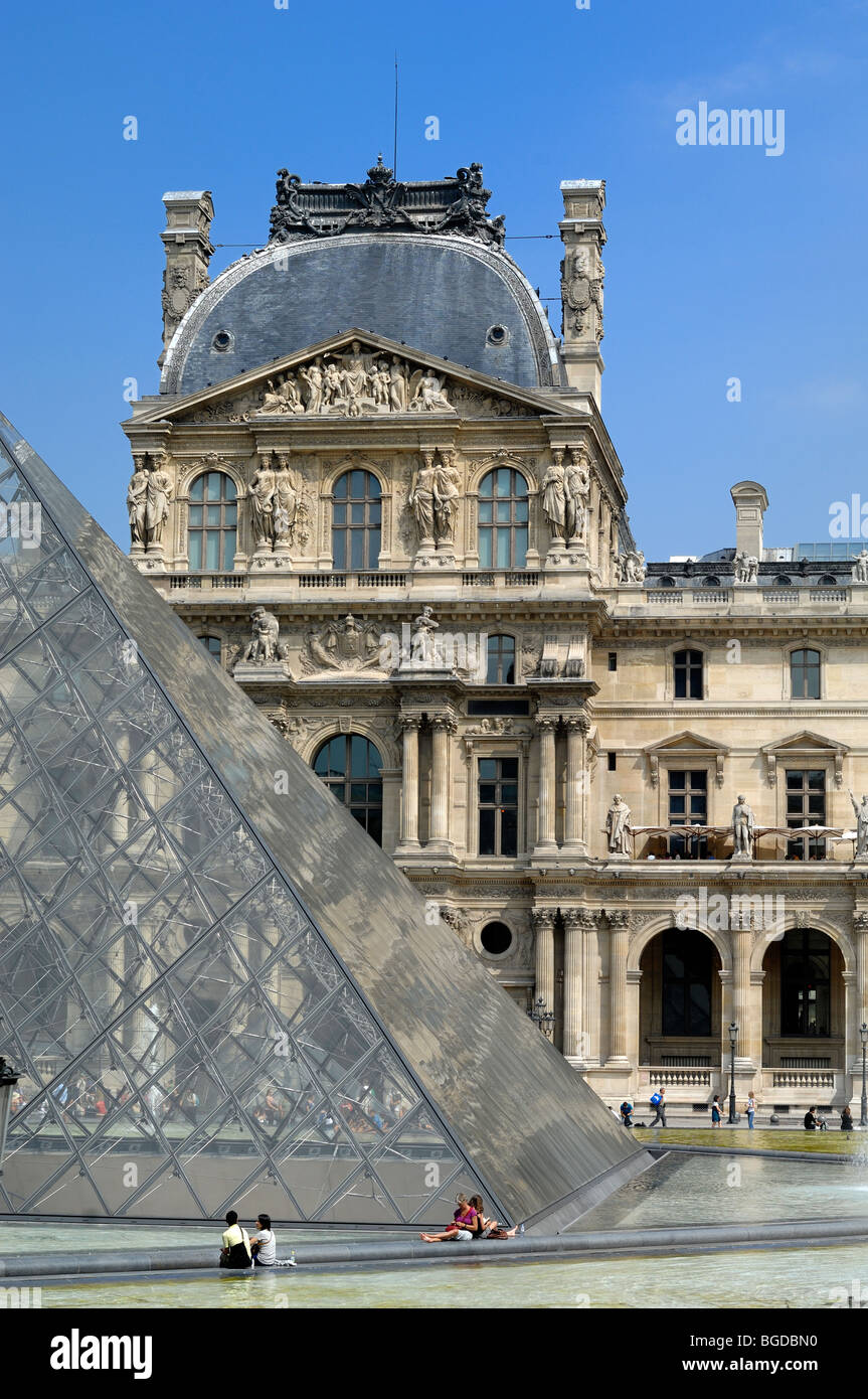Sully wing louvre hi-res stock photography and images - Alamy