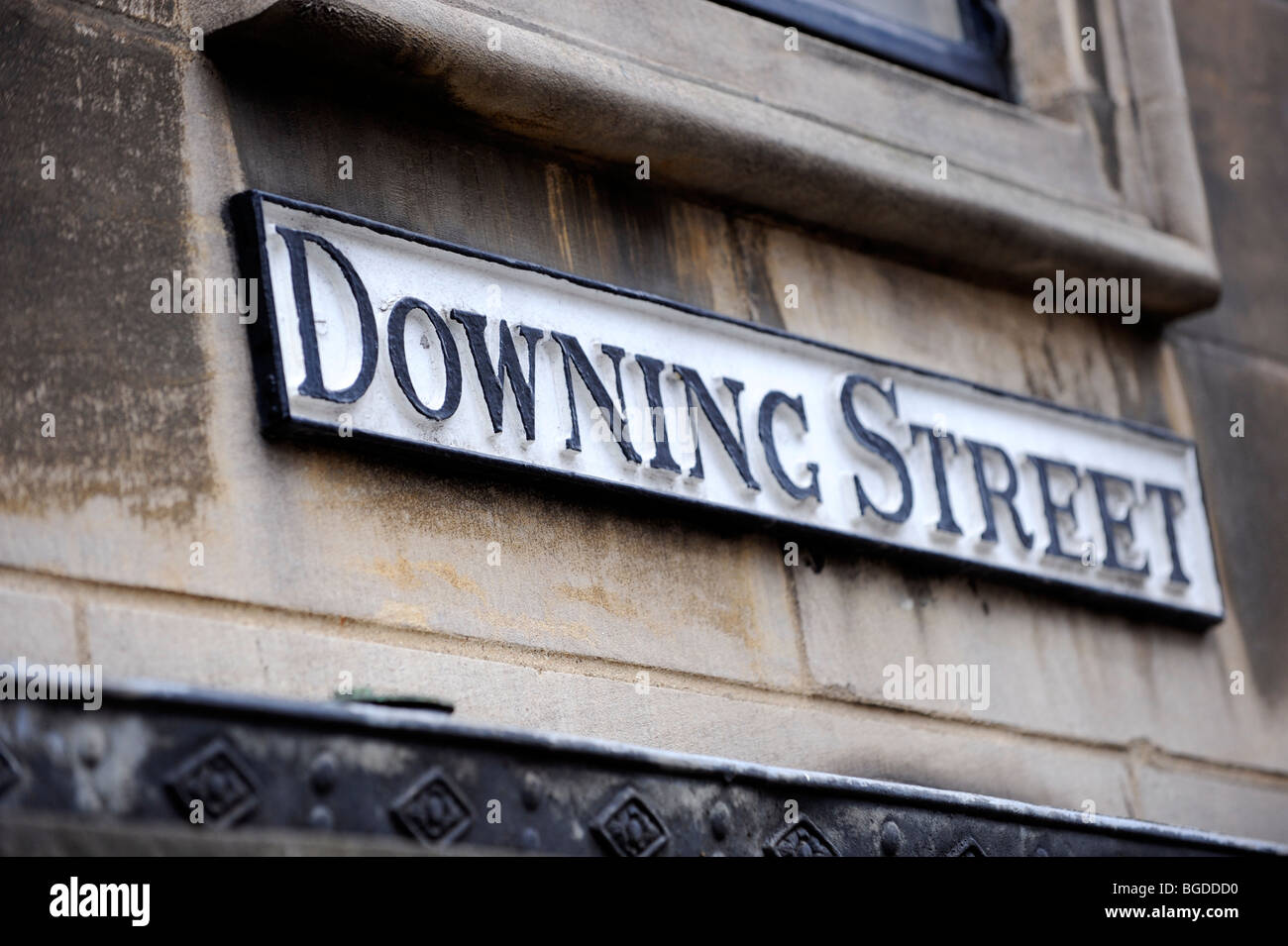 Downing street sign in hi-res stock photography and images - Alamy