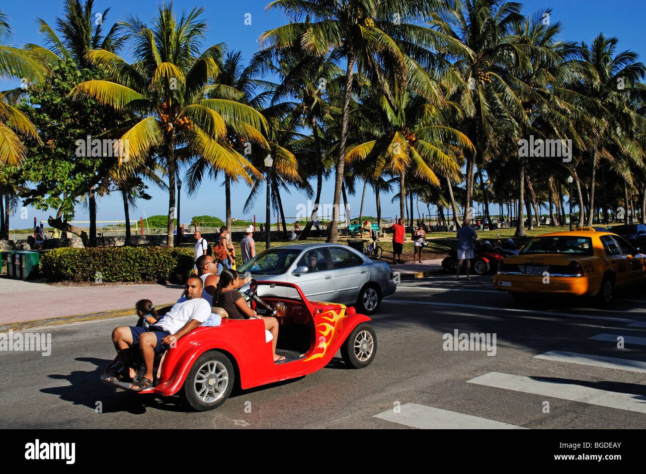 Miami traffic ocean drive hi-res stock photography and images - Alamy
