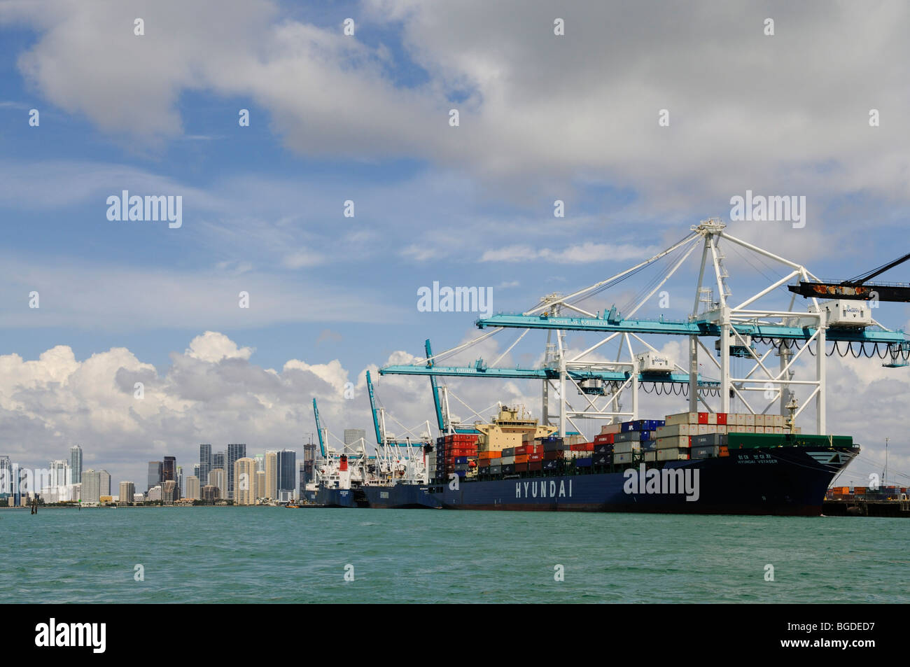 Miami shipyard hi-res stock photography and images - Alamy