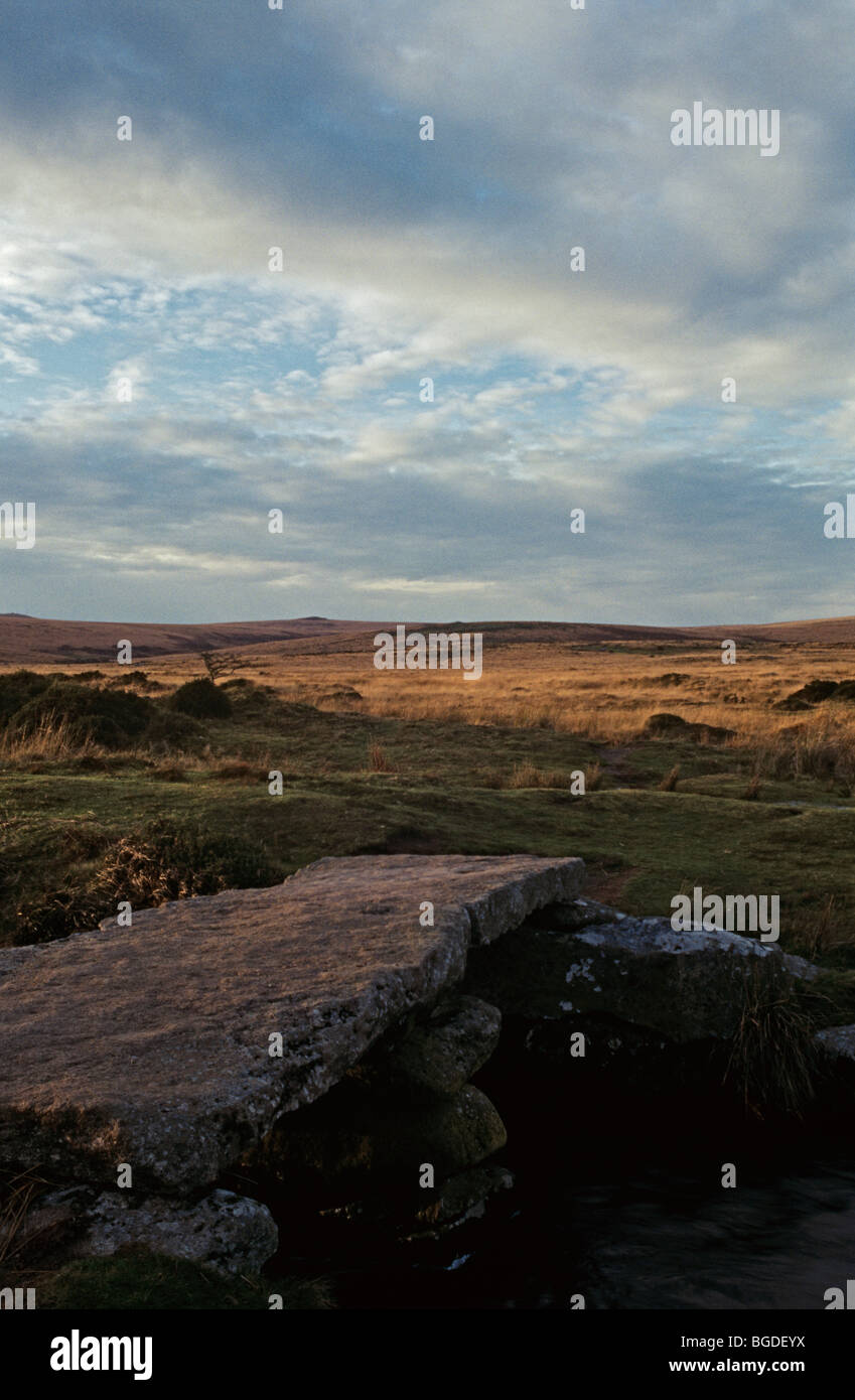 Open clapper hi-res stock photography and images - Alamy