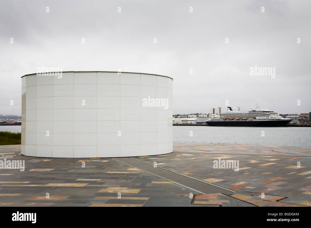 Imagine peace tower hi-res stock photography and images - Alamy