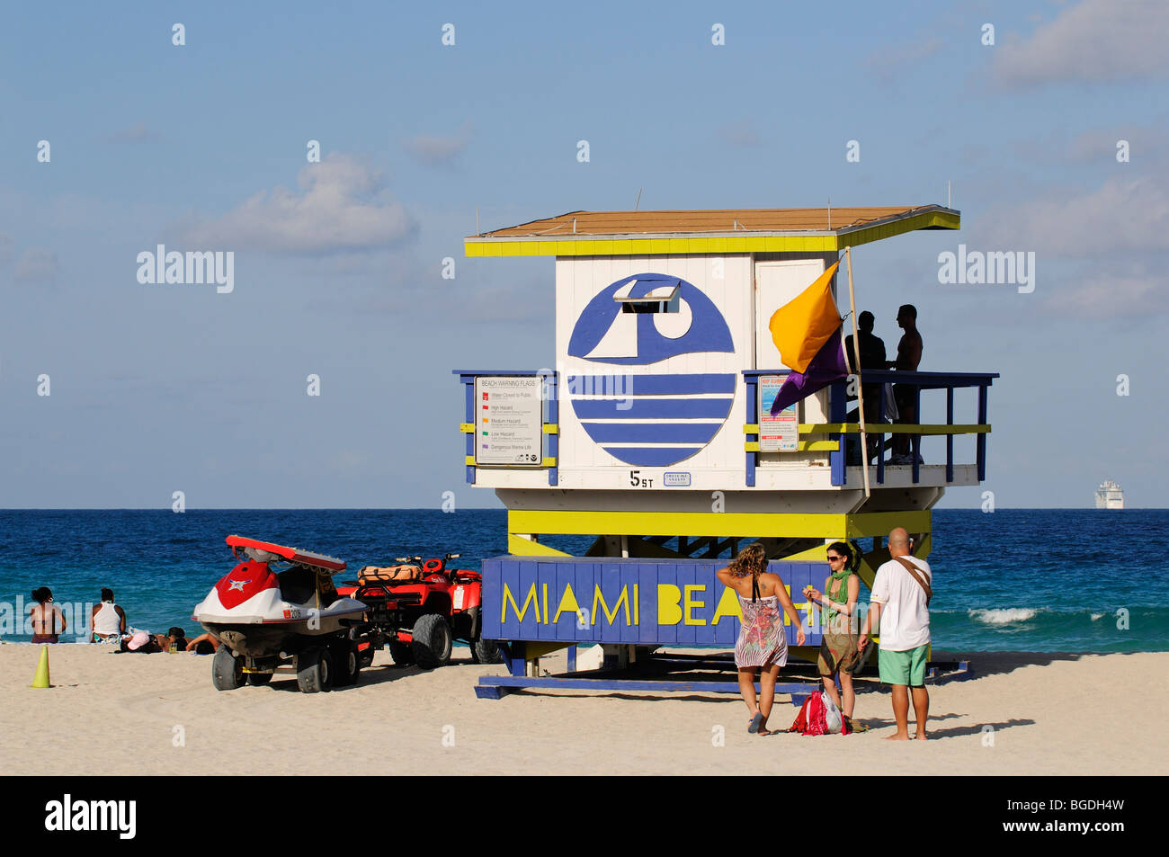 Lifeguard Tower, beach tower, Miami South Beach, Art Deco District ...