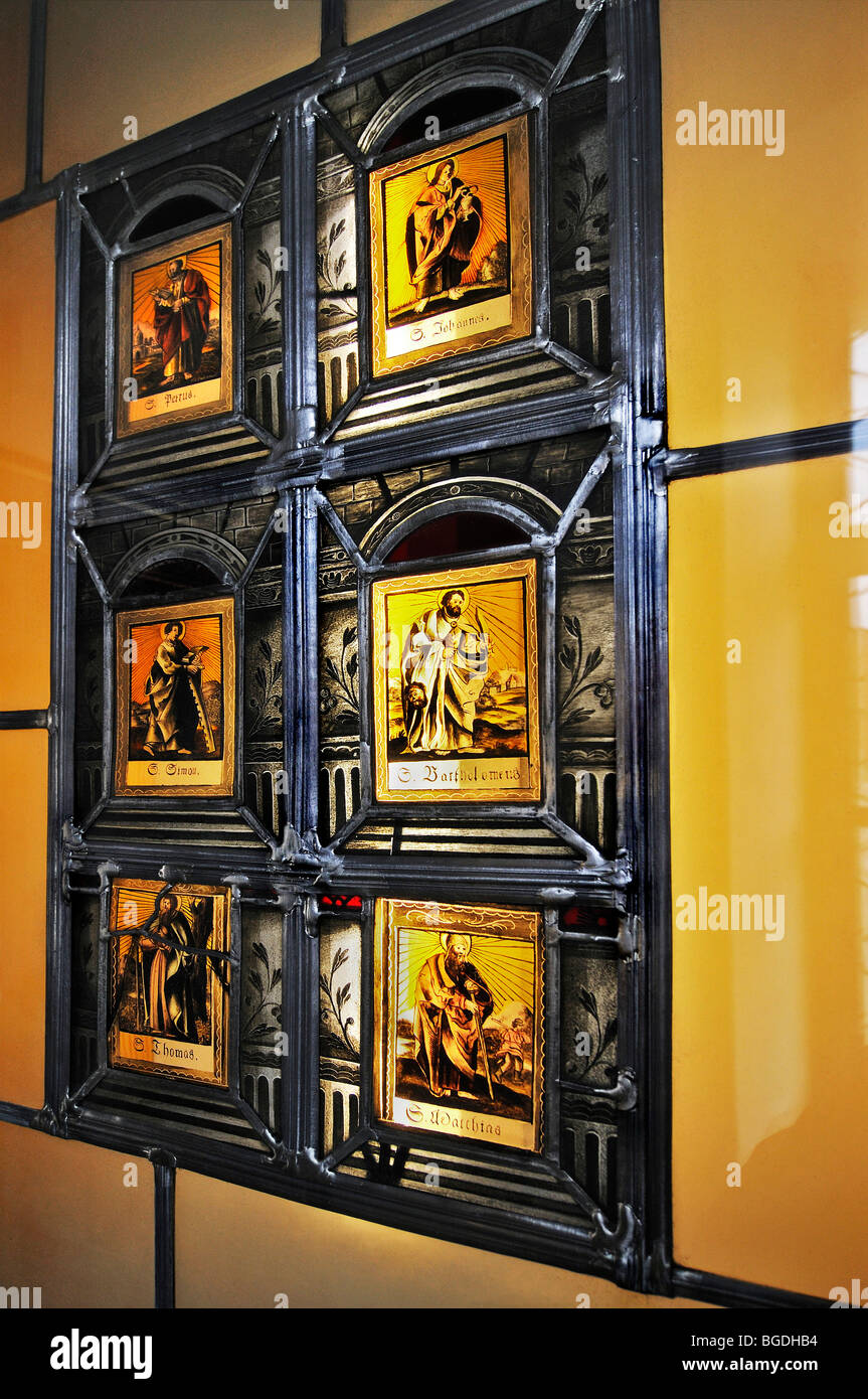 Abbey windows hi-res stock photography and images - Alamy