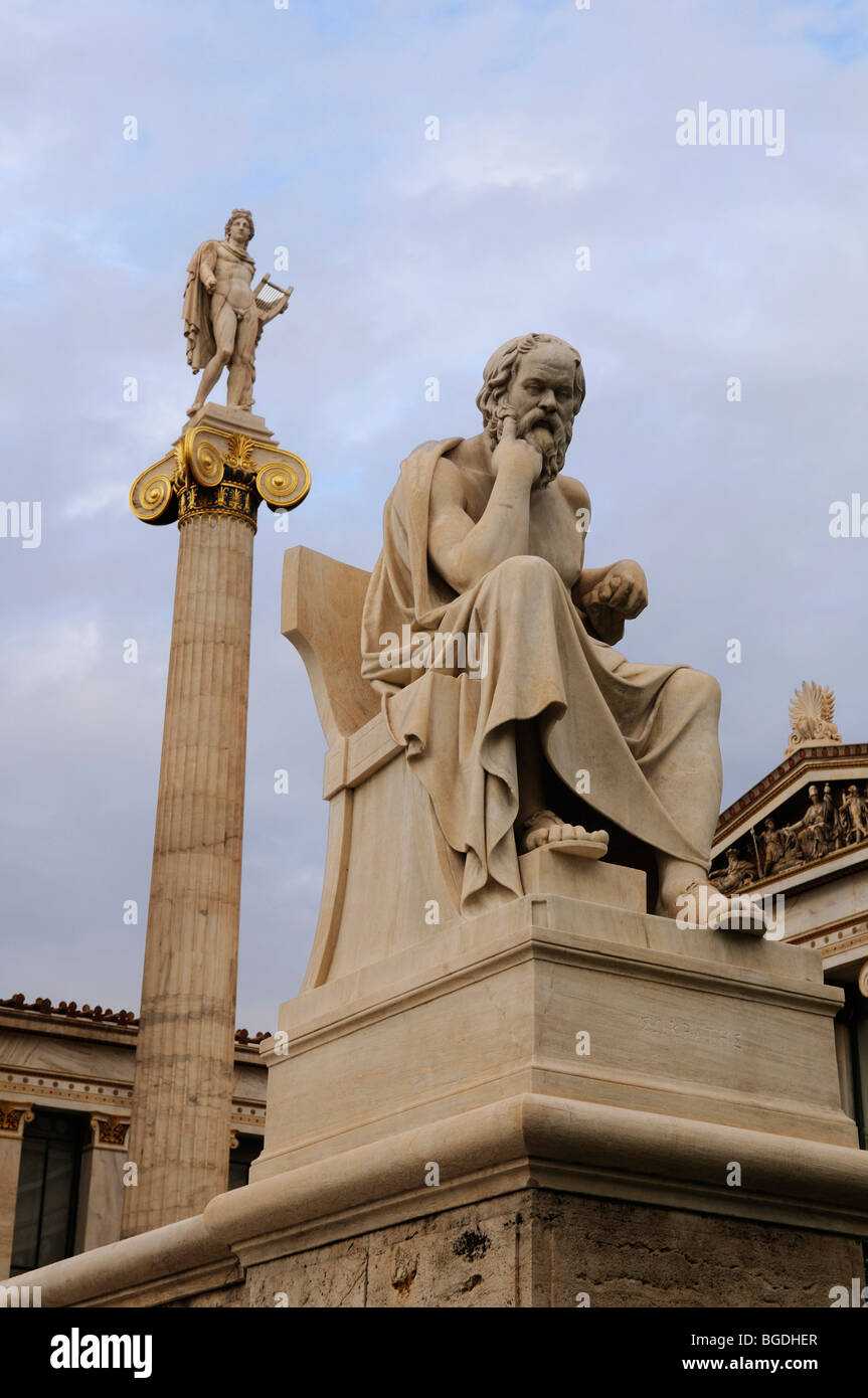 Griechische statue athen hi-res stock photography and images - Alamy